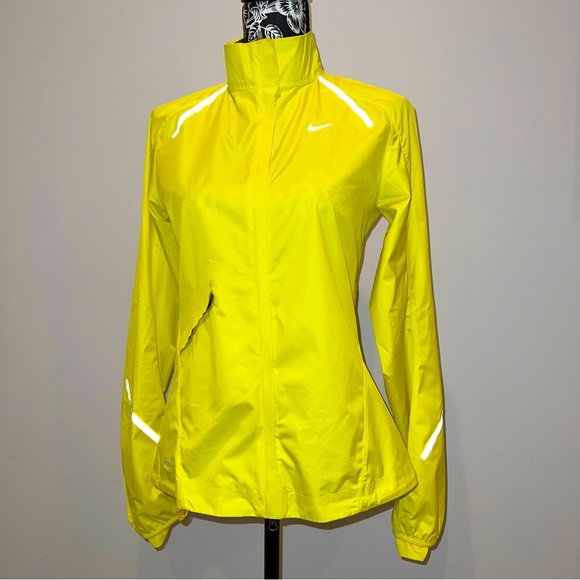 Nike | Jackets & Coats | Nike Stormfit Womens Running Jacket In ...